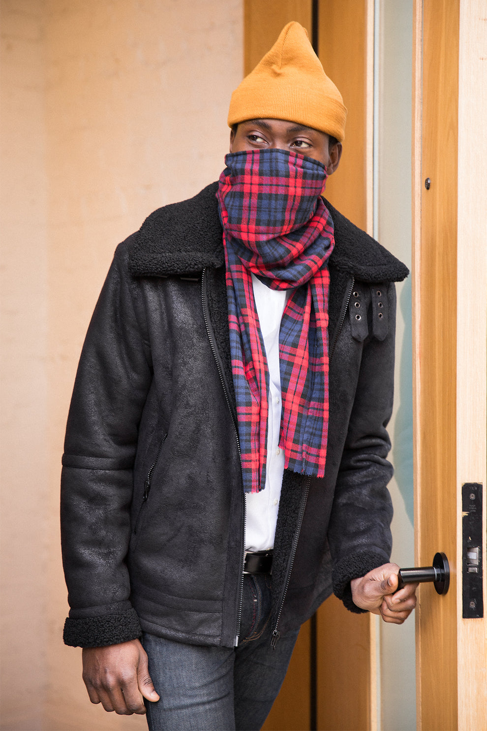 Plaid Scarf with Hidden Pocket – Scough